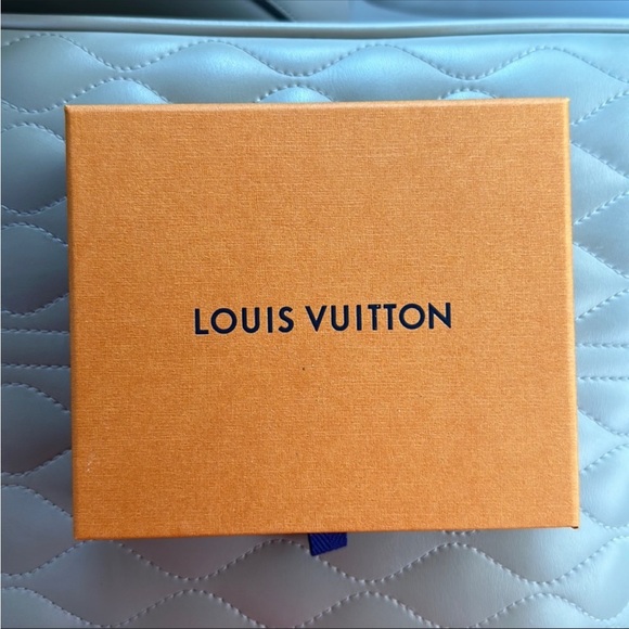 Louis Vuitton | Accessories | Louis Vuitton Orange Gift Box Wallet ...